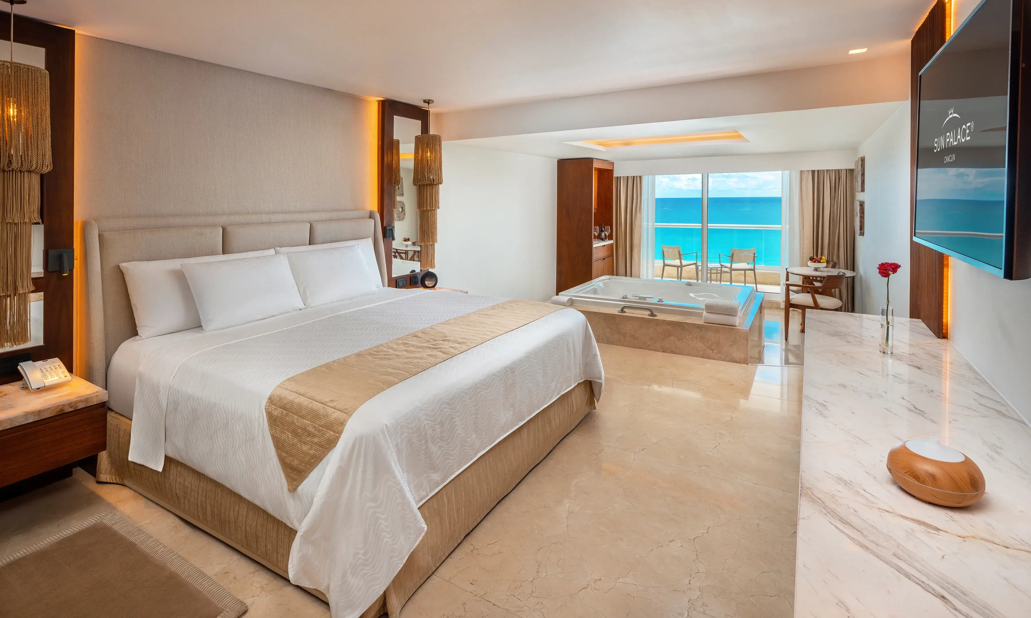 Superior Junior Suite with Ocean View | Sun Palace®